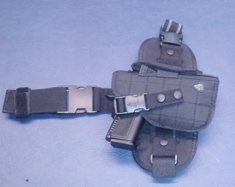 UTG Special Ops Universal Tactical Leg Holster, Black - Right Hand PVC ...